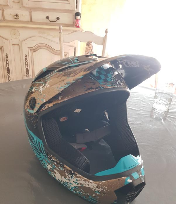 Used bike and mountain bike helmet Easily buy and sell your used bikes on Everide